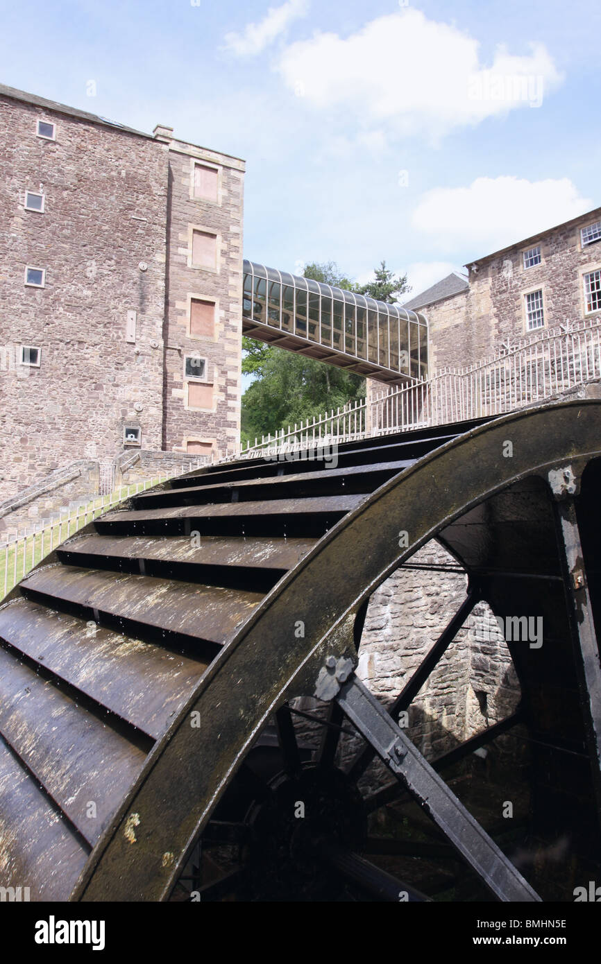 New lanark mill water wheel hi-res stock photography and images - Alamy
