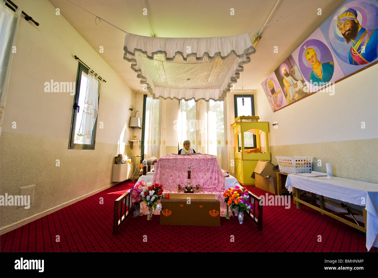 Gurdwara sikh novellara italy hi-res stock photography and images - Alamy