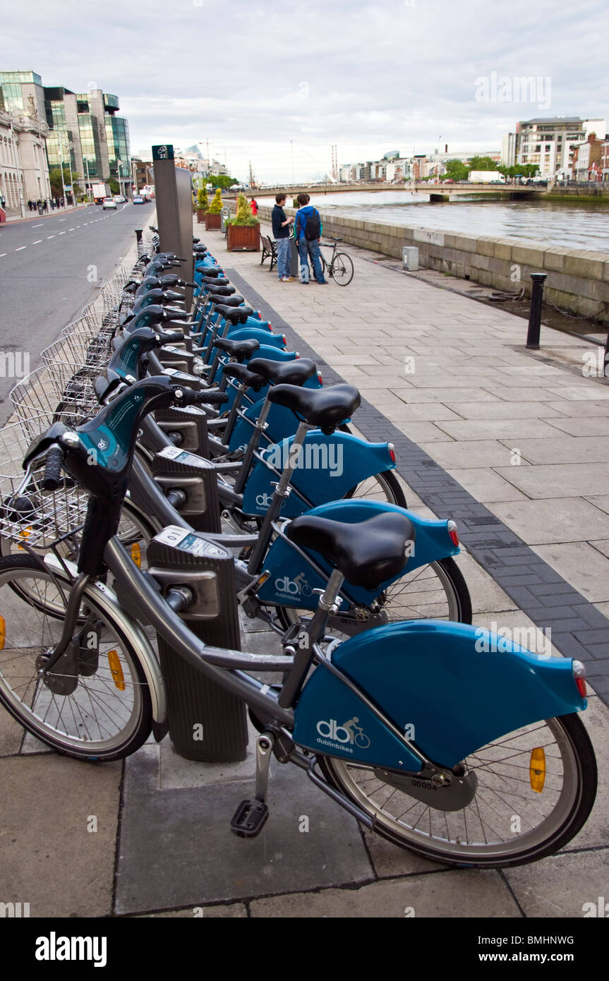 Green hire hi-res stock photography and images - Alamy