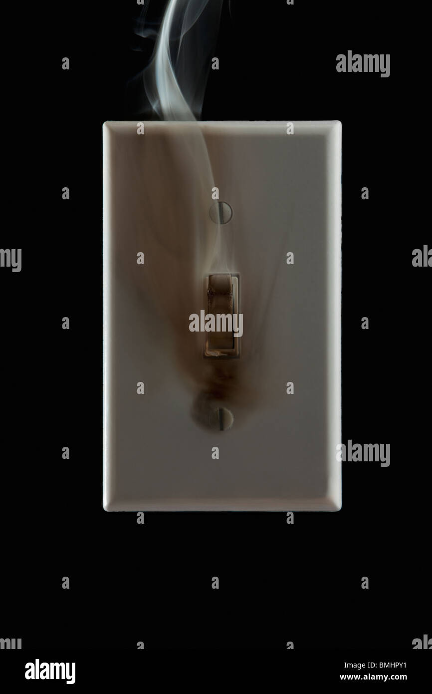 Electrical circuits hi-res stock photography and images - Alamy