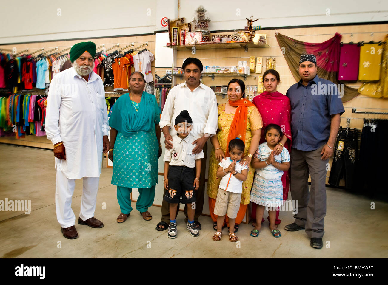 Sikh family, Sikh community, Sikhdharma Gurdwara Singh Sabha ...