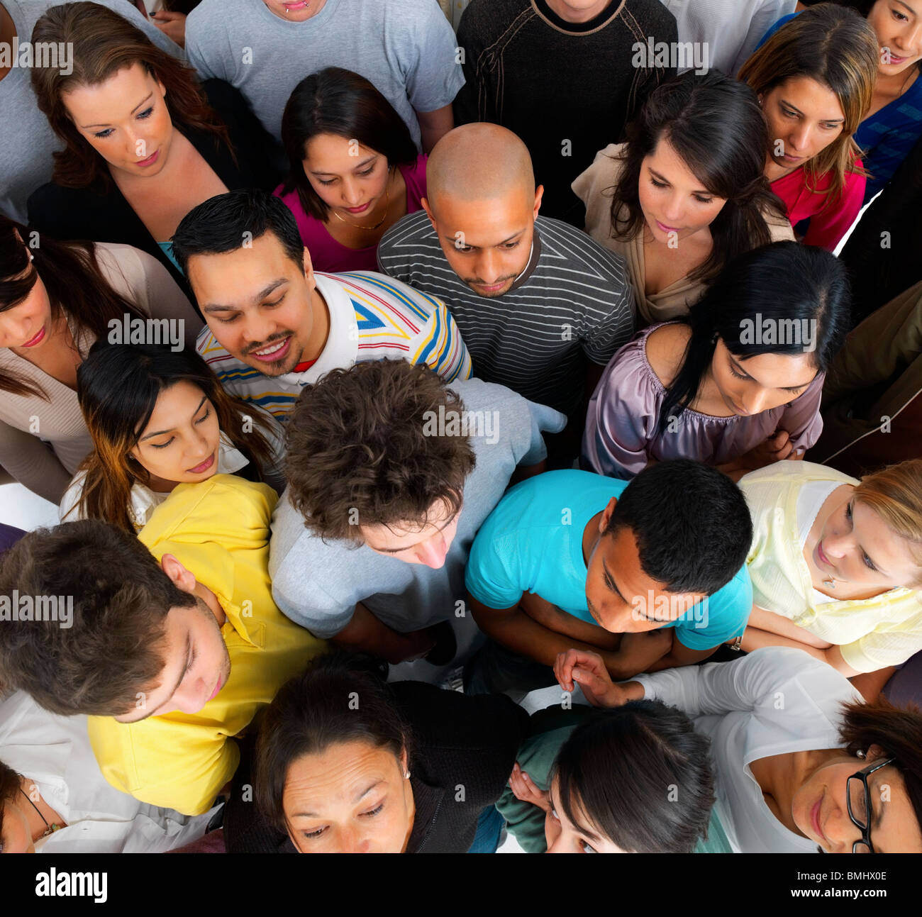 Head and shoulders above crowd hi-res stock photography and images - Alamy
