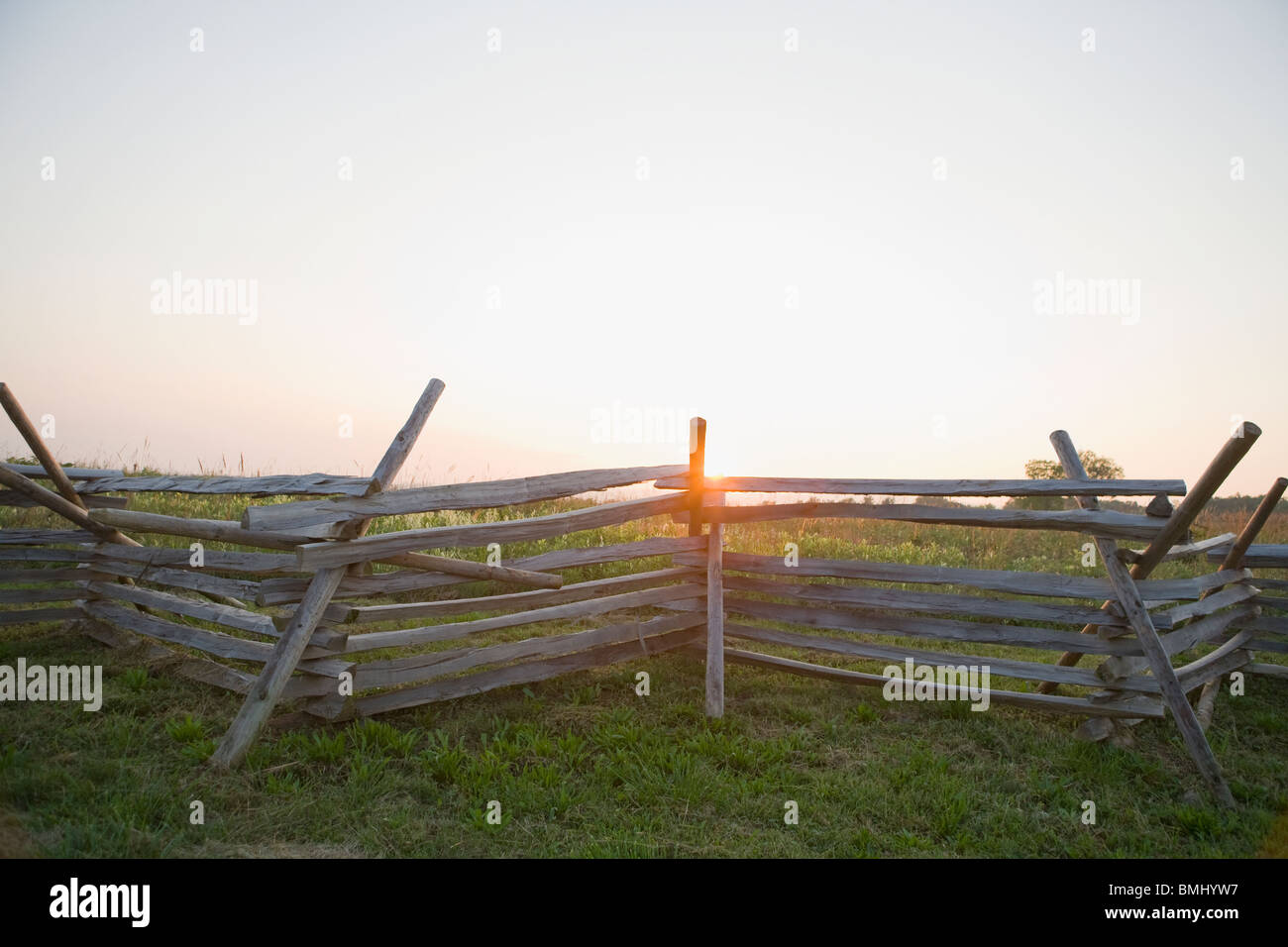 Old wooden fences usa hi-res stock photography and images - Alamy