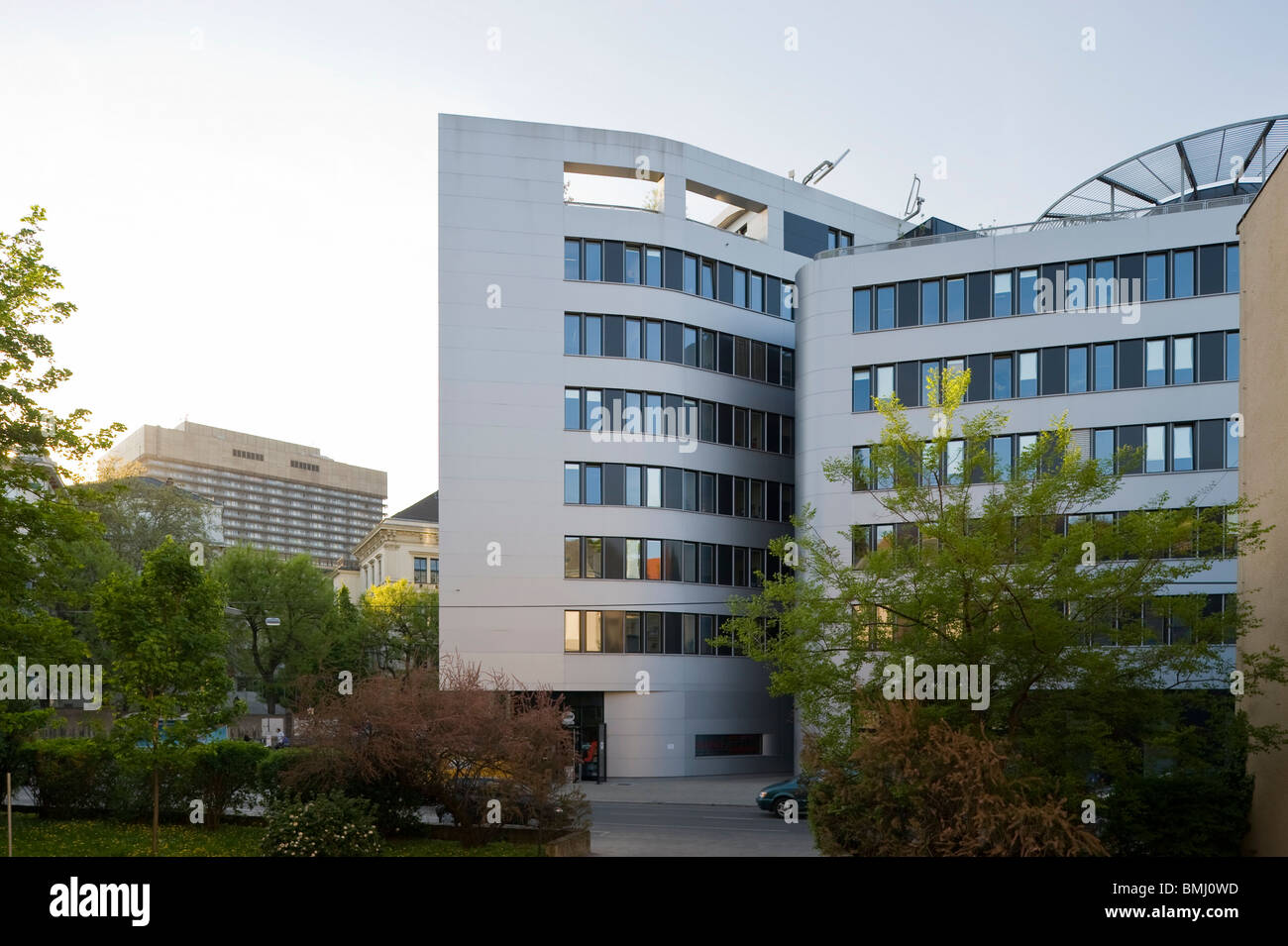 Office building vienna austria hi-res stock photography and images - Alamy
