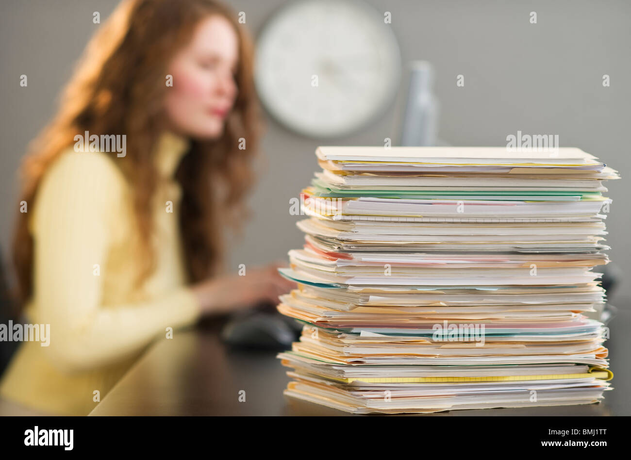 Computer person cubicle wall hi-res stock photography and images - Alamy