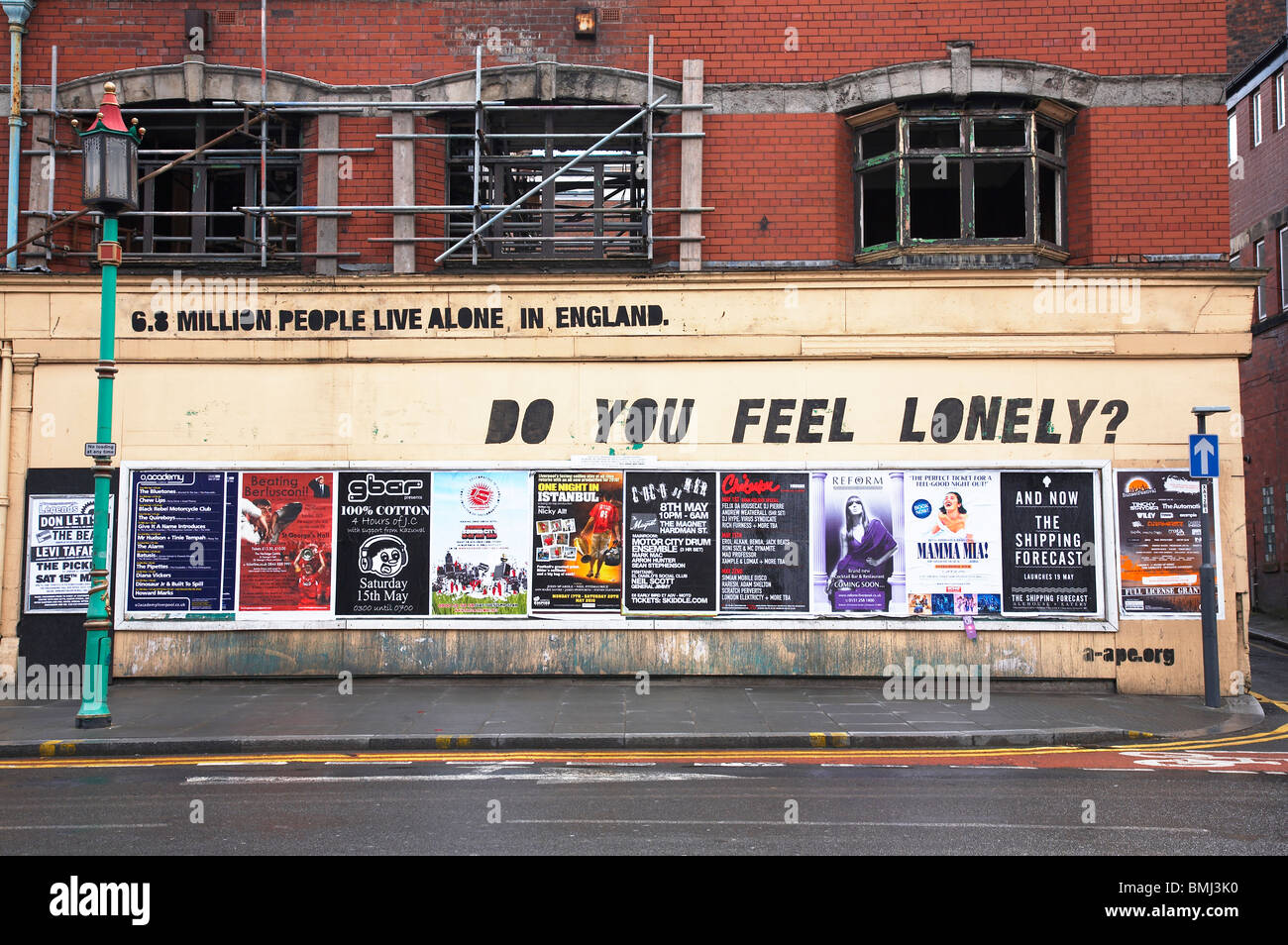 Message chinatown empty nobody architecture building artwork graffiti ...