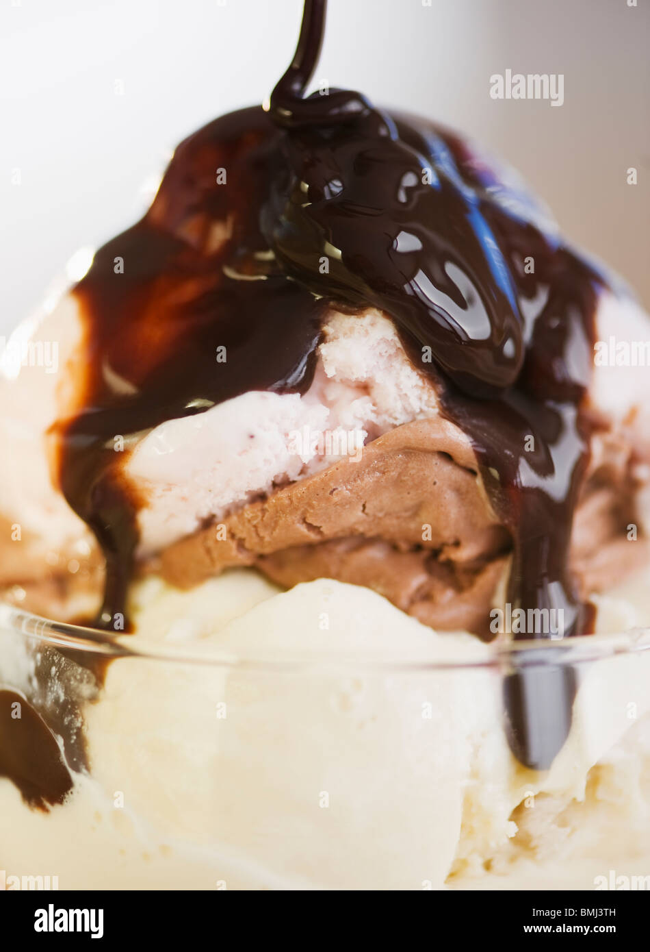 Ice cream sundae hi-res stock photography and images - Alamy