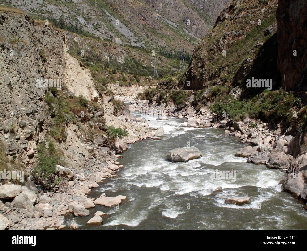 The Rio Urubamba valley heading up to Aguas Calientes and the ancient ...