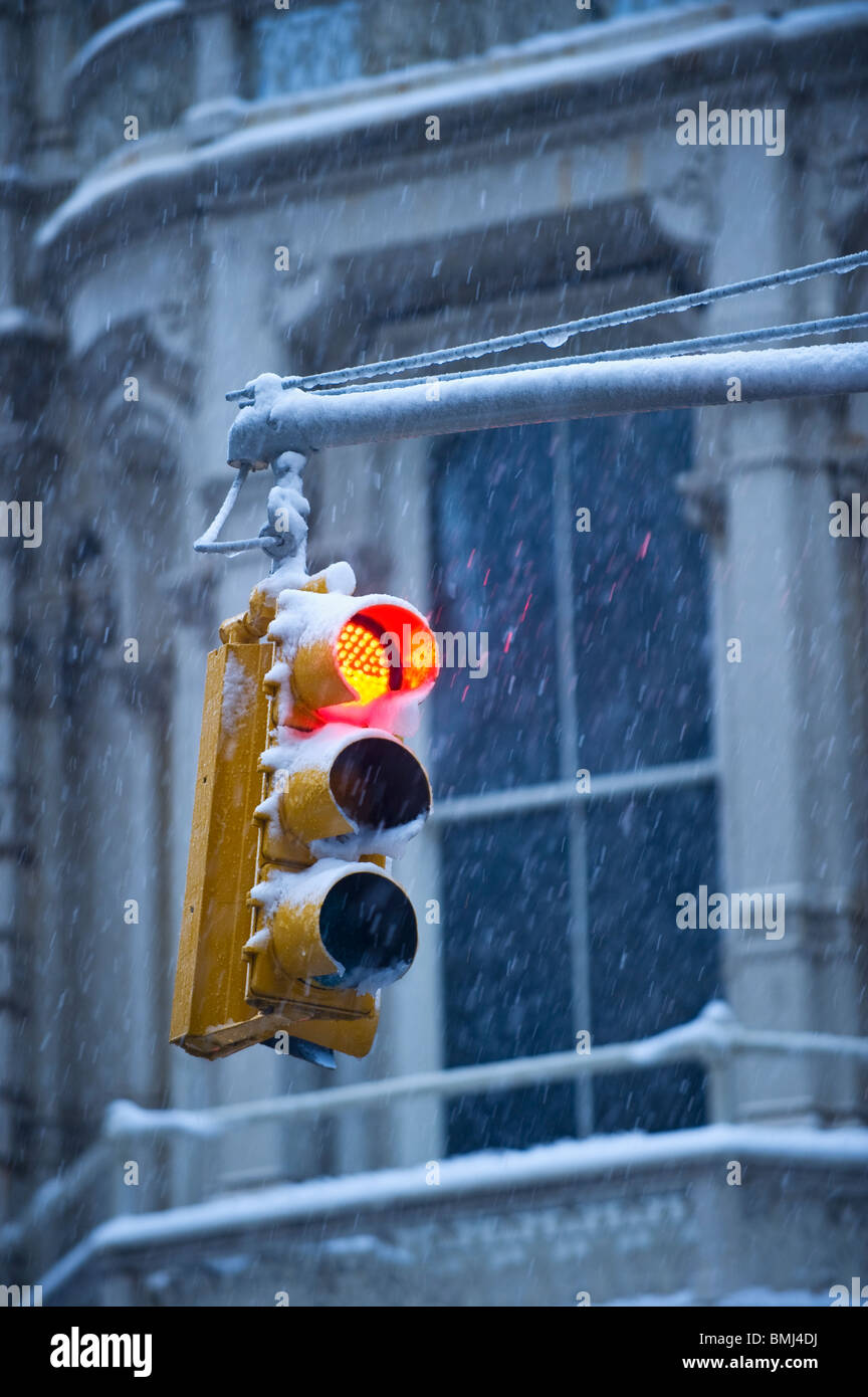 Traffic lights in the snow Stock Photo - Alamy
