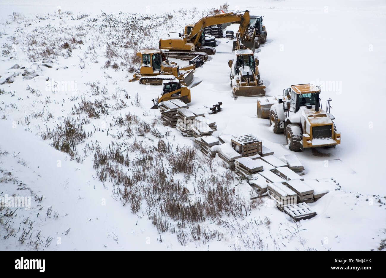 Construction site in winter Stock Photo - Alamy