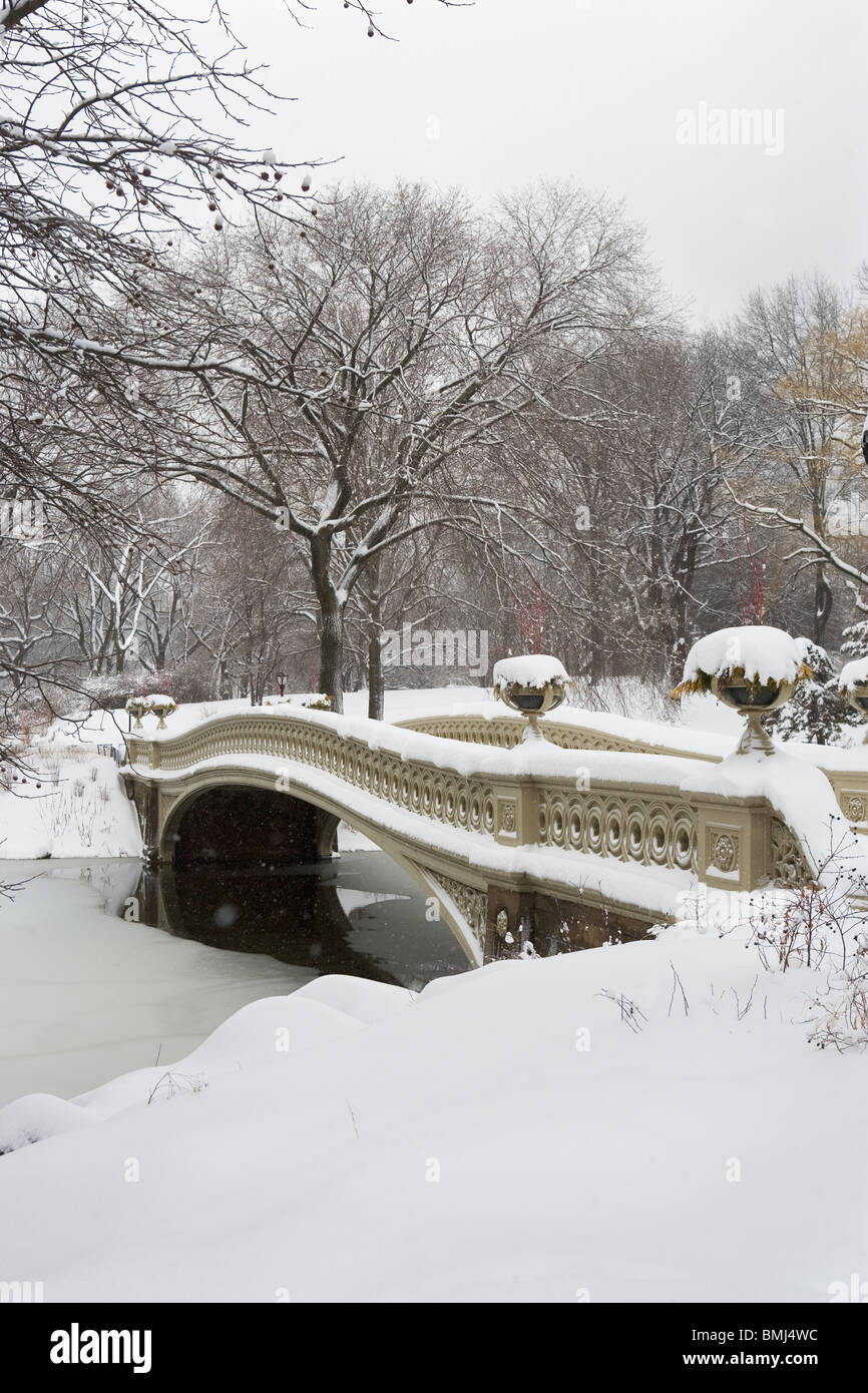 Snow covered bridge Stock Photo - Alamy
