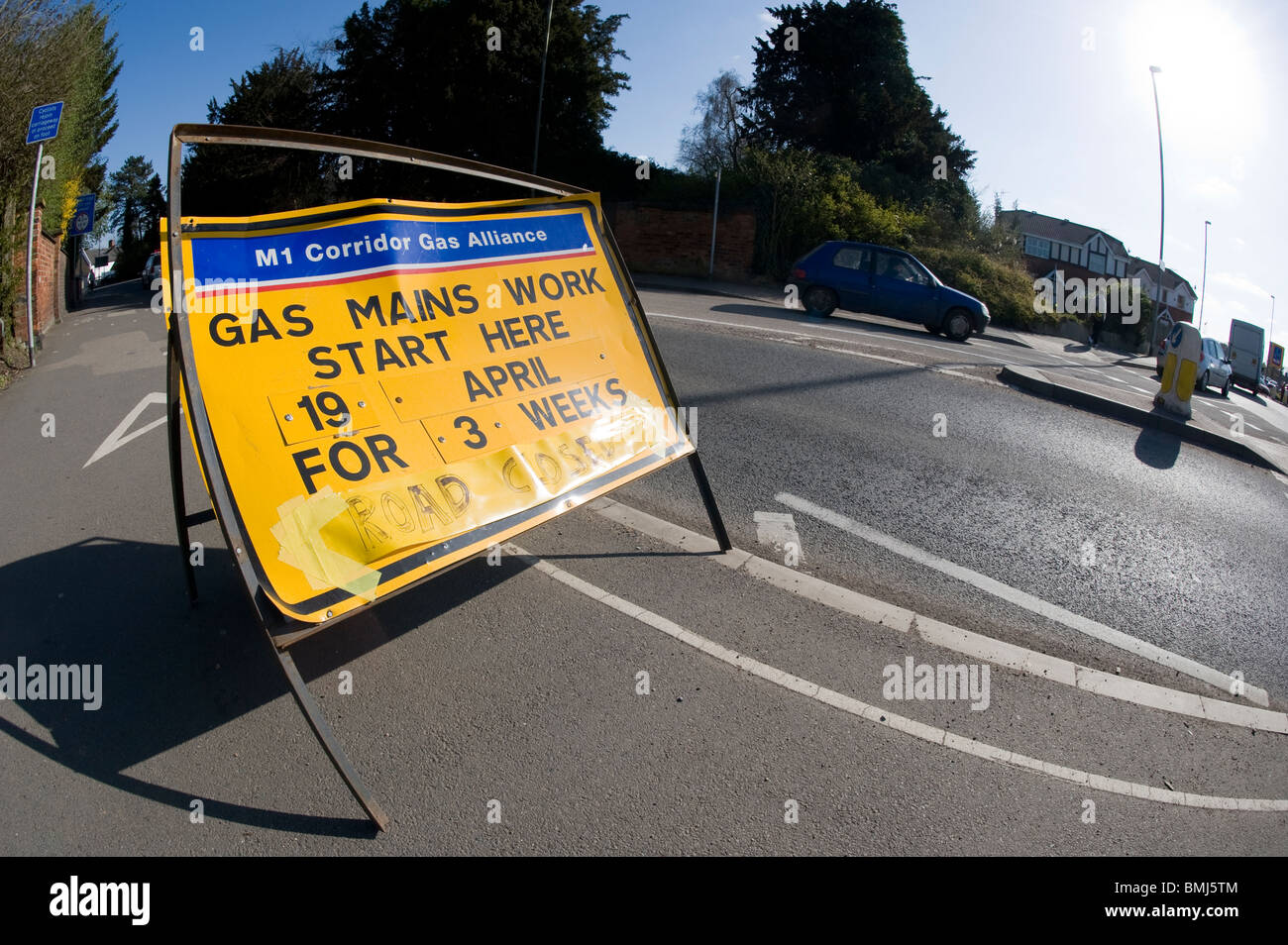 Road closed sign gas hi-res stock photography and images - Alamy
