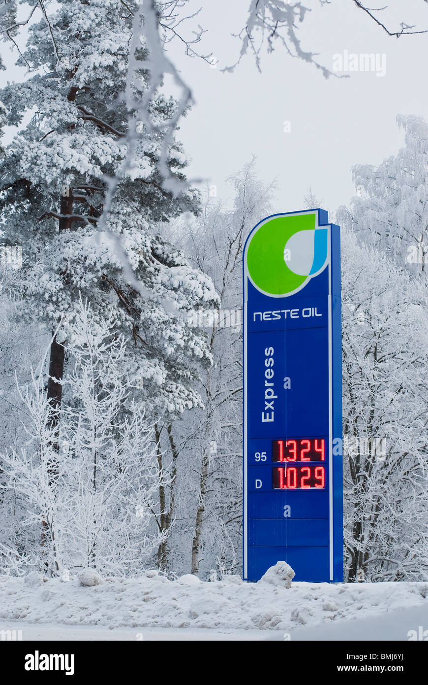 Neste diesel station hi-res stock photography and images - Alamy
