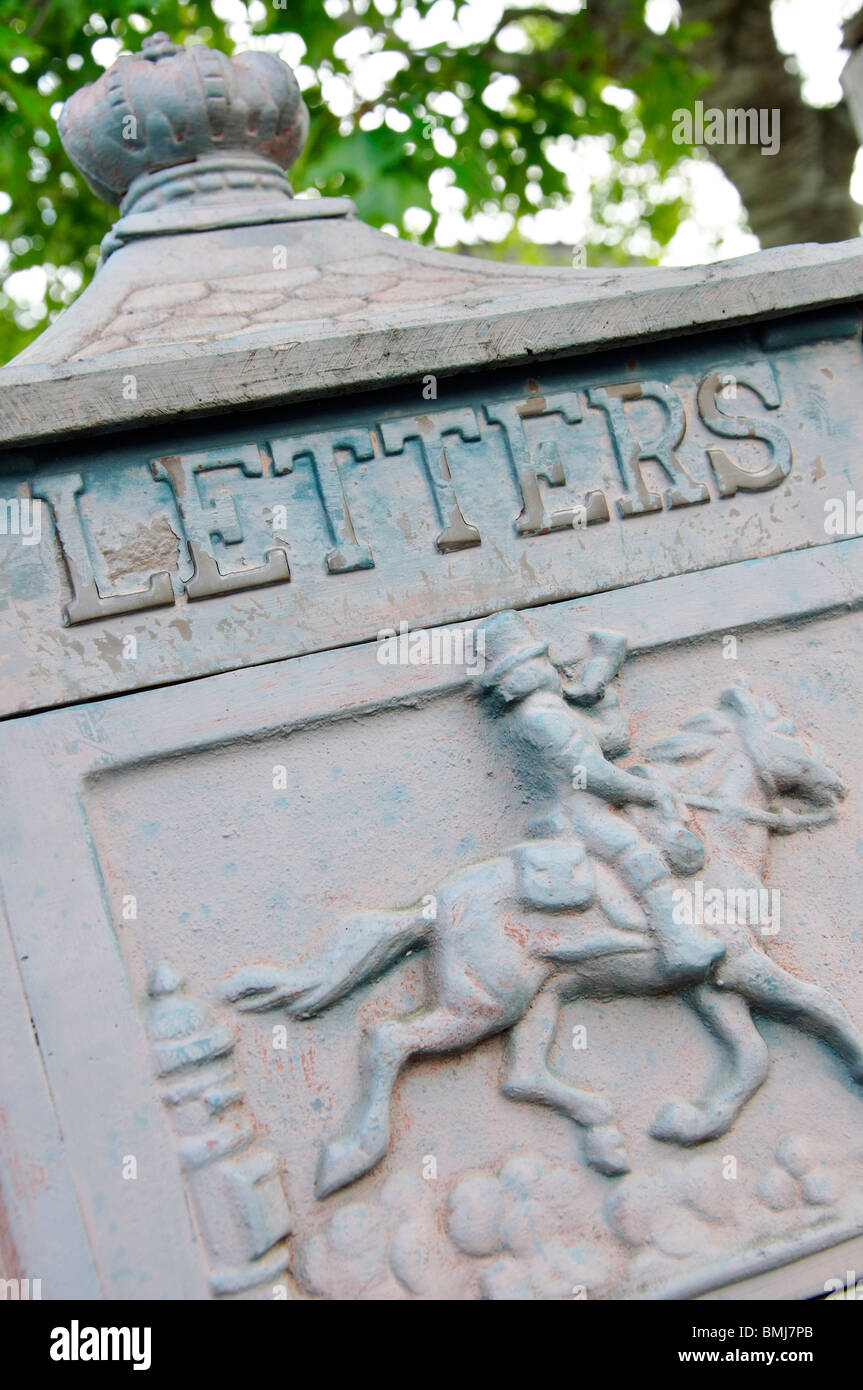 Old letter box Stock Photo - Alamy