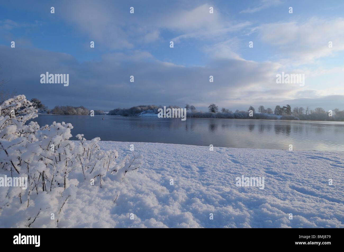 Suffolk winter snow scene Stock Photo - Alamy