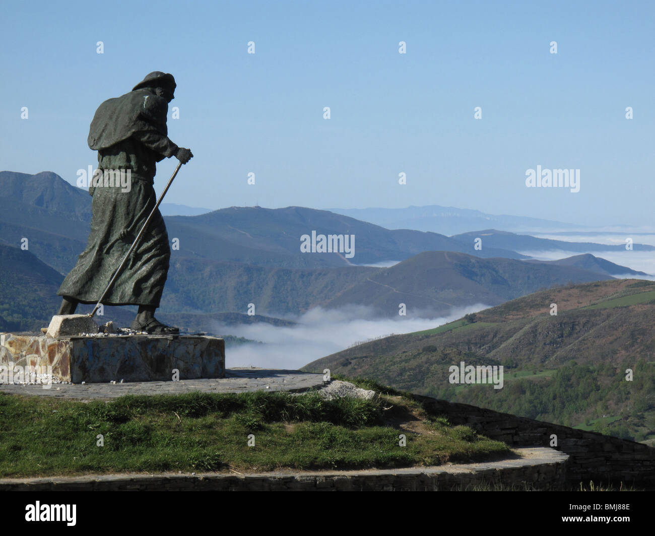 Pilgrim statue in San Roque hill. Galicia. Spain. WAY OF ST JAMES Stock ...
