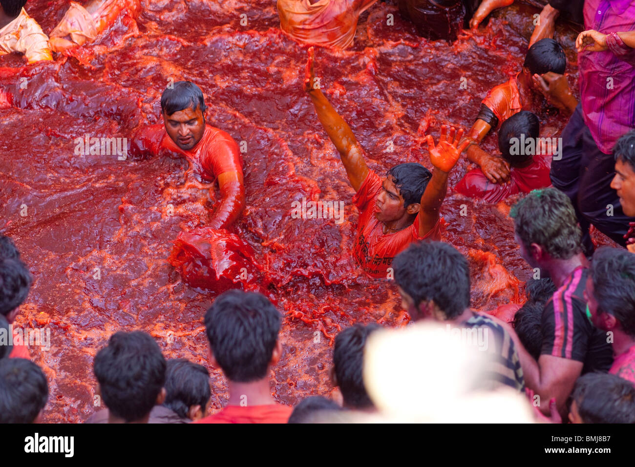 Rang Panchami, celebration of Holi with throwing of colors in Nasik ...