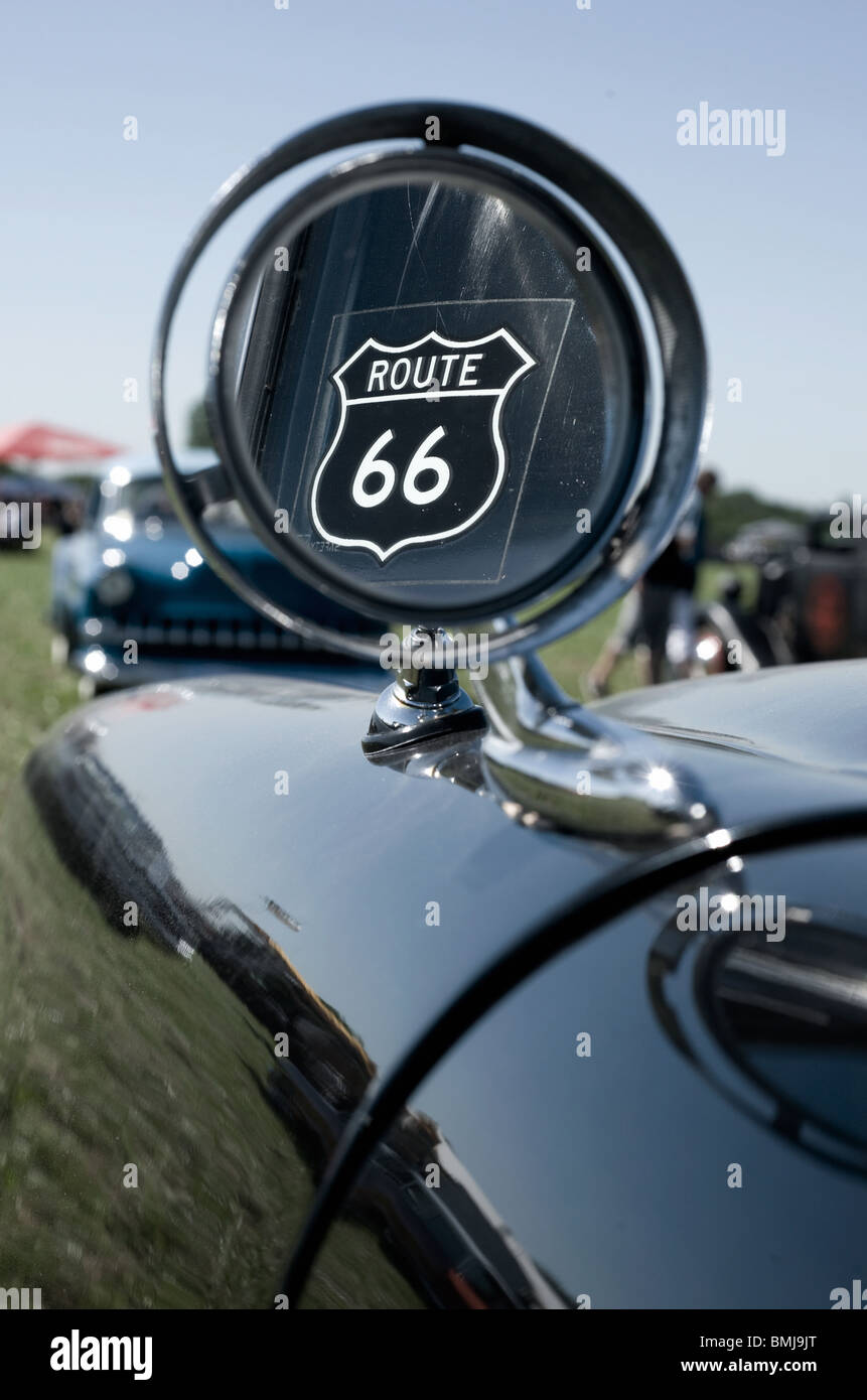 "Kustom Kulture 2010": Hot Rods, Kustoms, Cruisers & Art at the ...