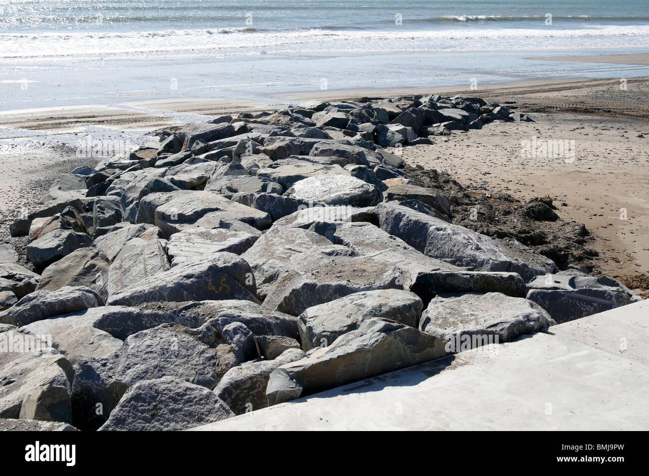 Rock groyne hi-res stock photography and images - Alamy