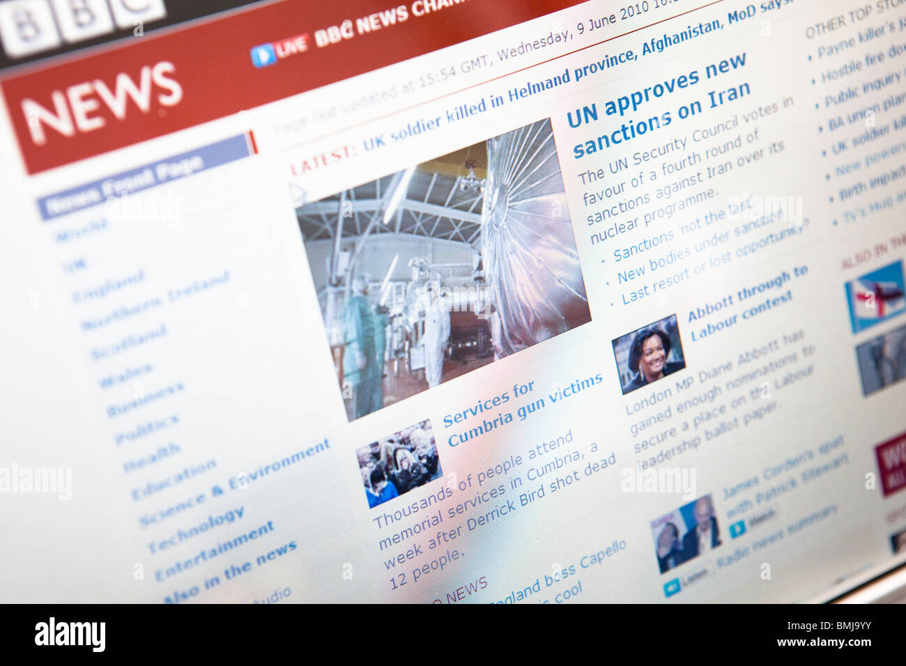 Bbc monitors hi-res stock photography and images - Alamy