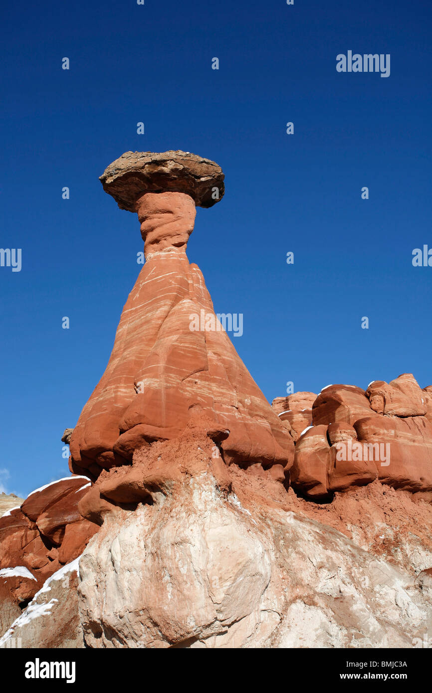 Toadstool shaped hoodoo rock formation in Grand Staircase Escalante ...