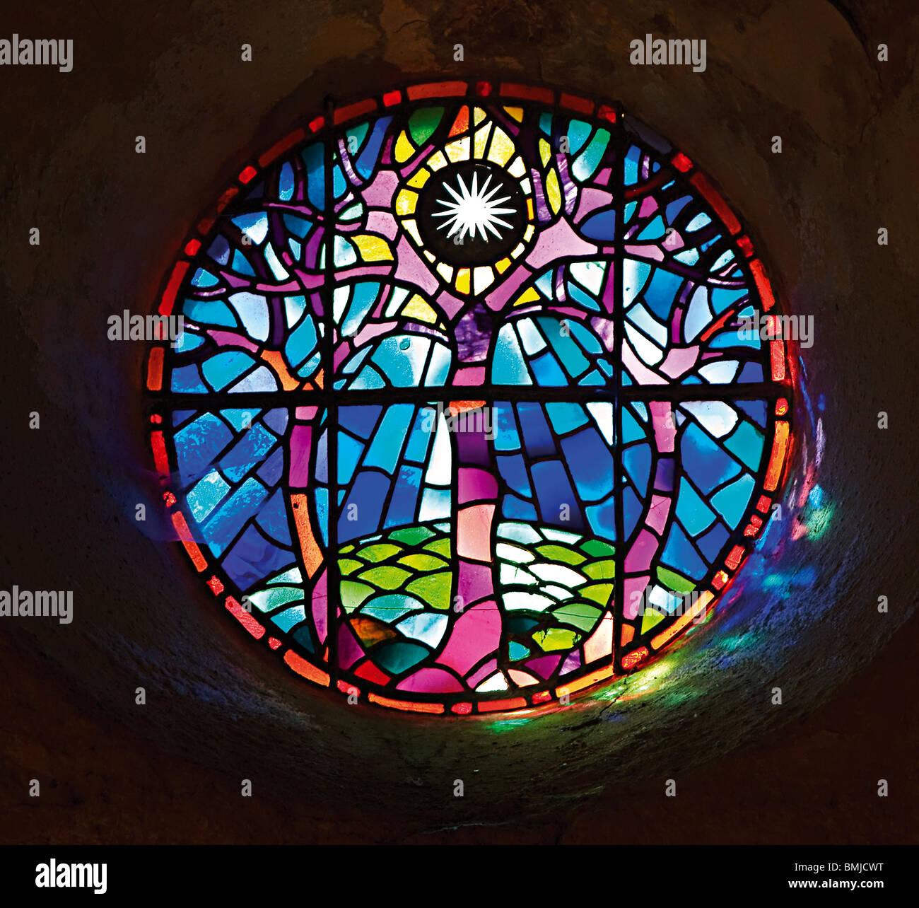 Tree of Life Window stained glass by Theodore Baily made in the 1920s ...