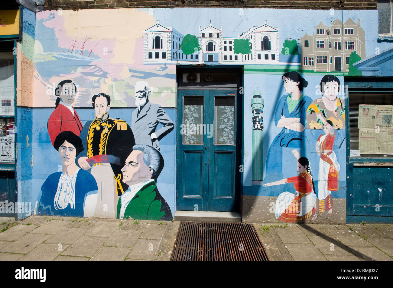 London mural painting hi-res stock photography and images - Alamy