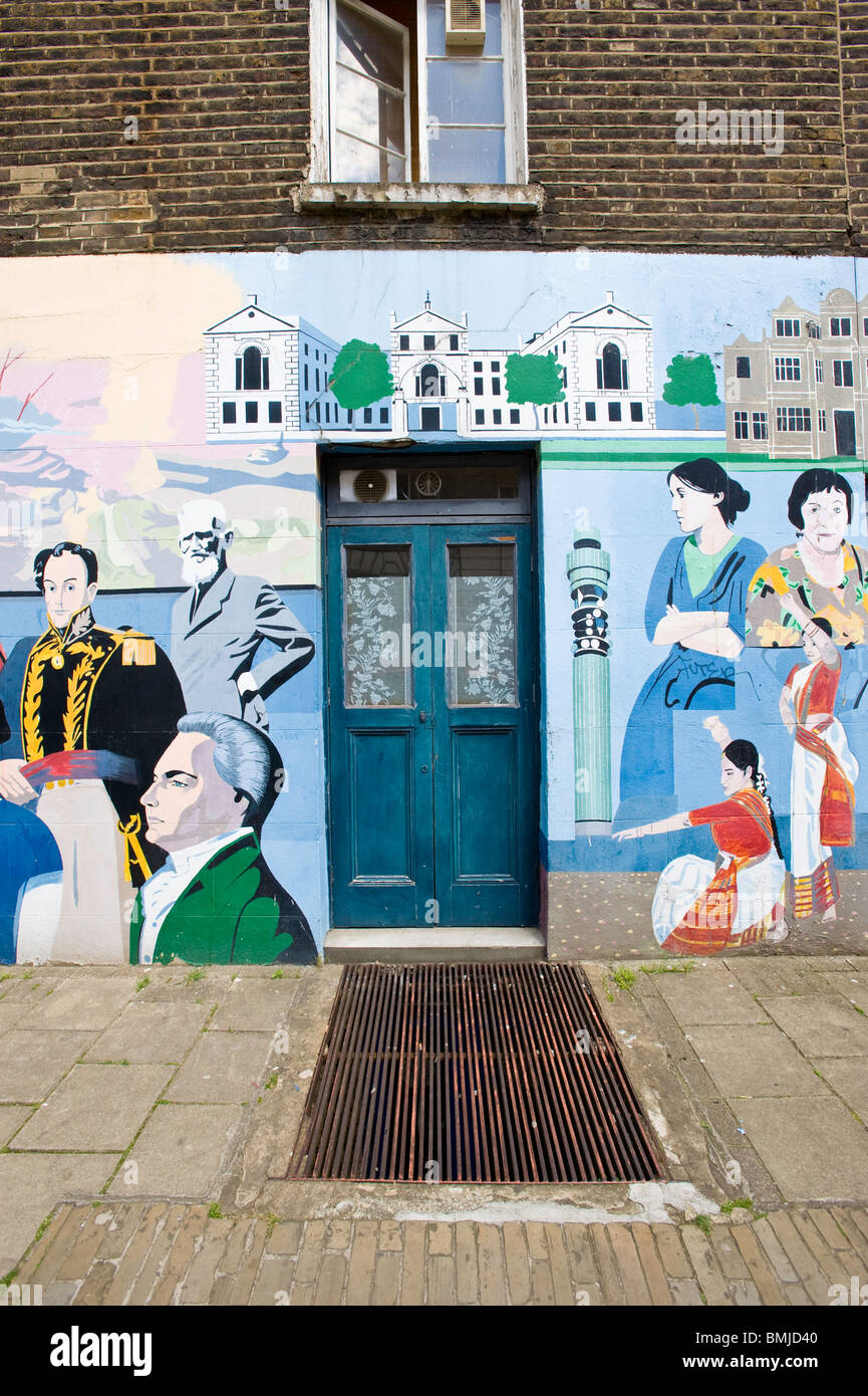 London mural painting hi-res stock photography and images - Alamy