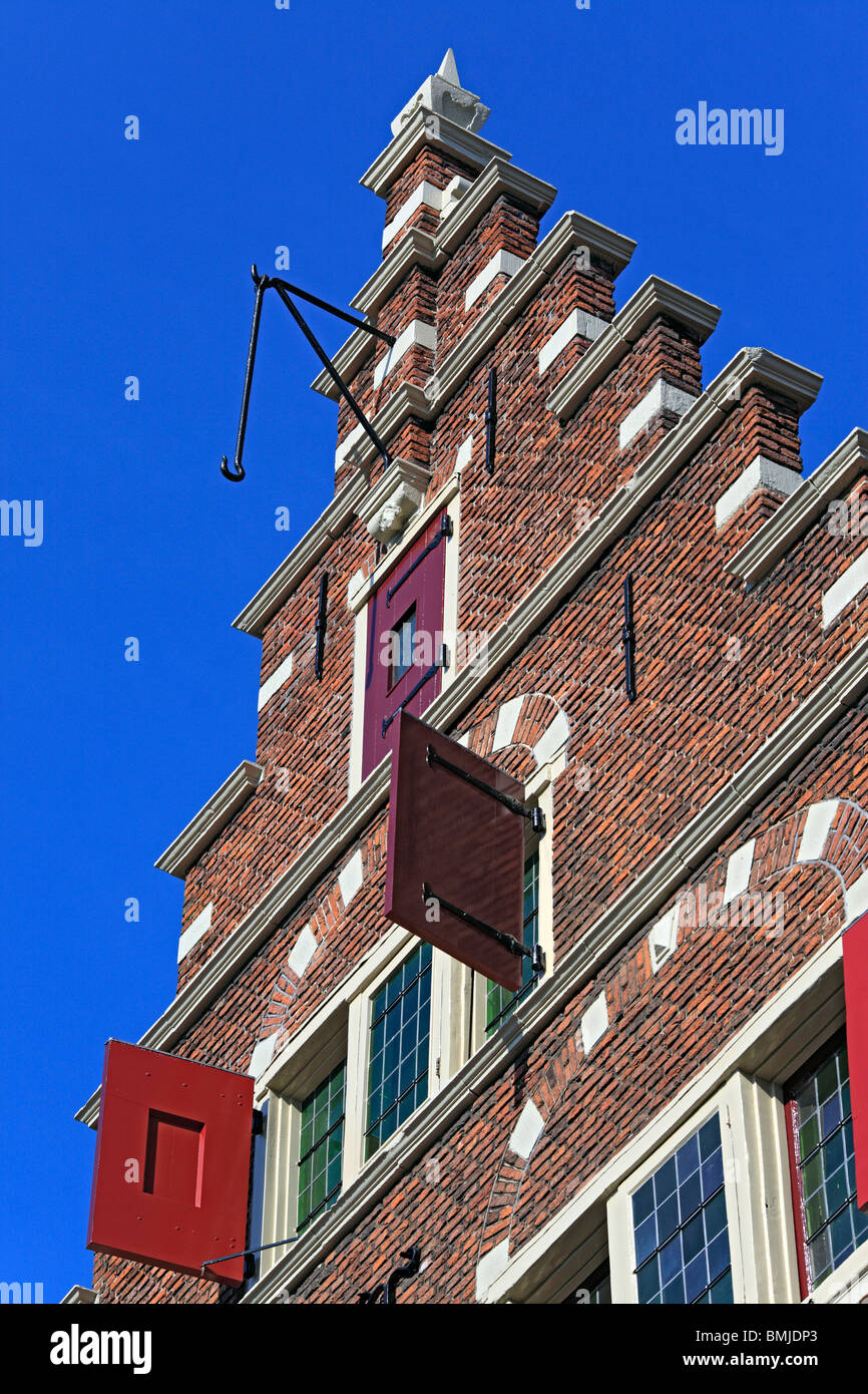 Traditional Dutch house, Amsterdam, Netherlands Stock Photo - Alamy