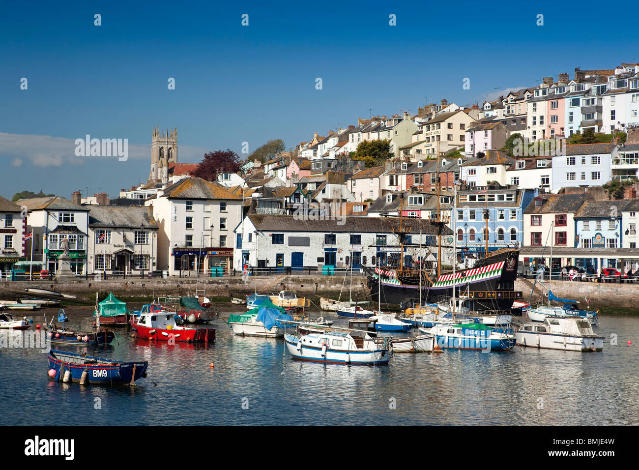 Brixham devon harbour fishing boats boats hi-res stock photography and ...