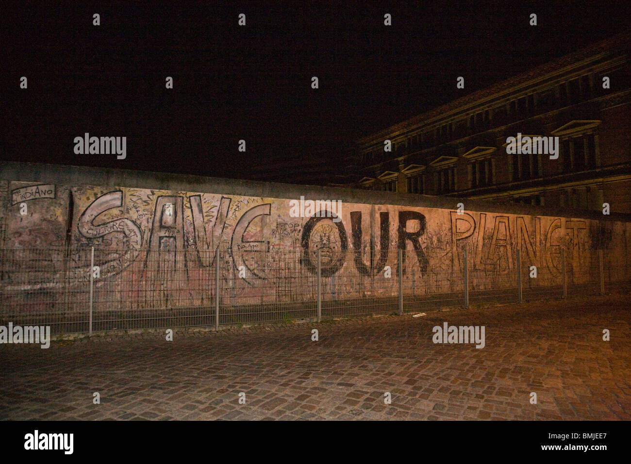City of berlin reunified hi-res stock photography and images - Alamy