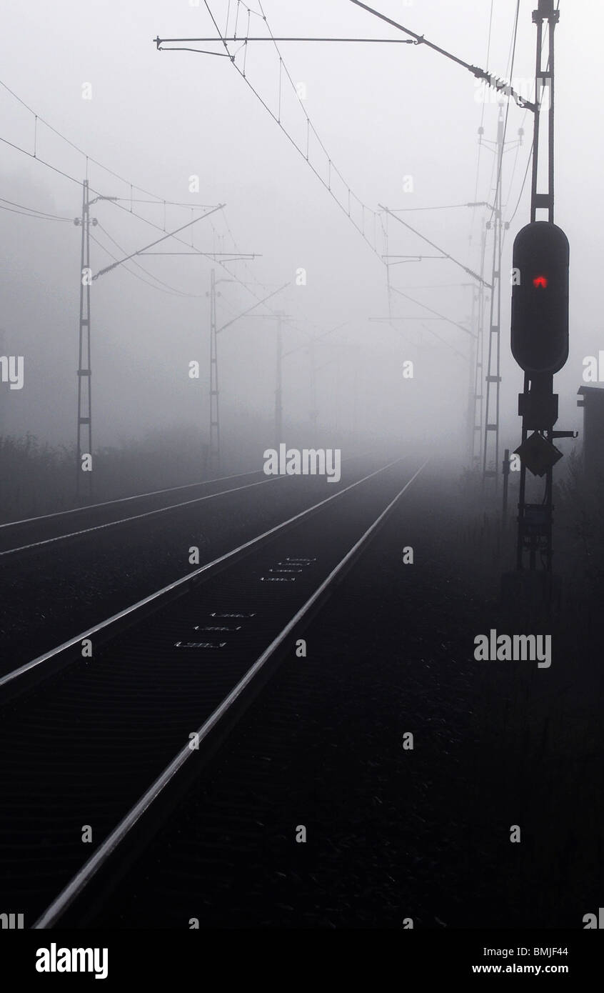 Railway Track Signal Stock Photos & Railway Track Signal Stock Images ...