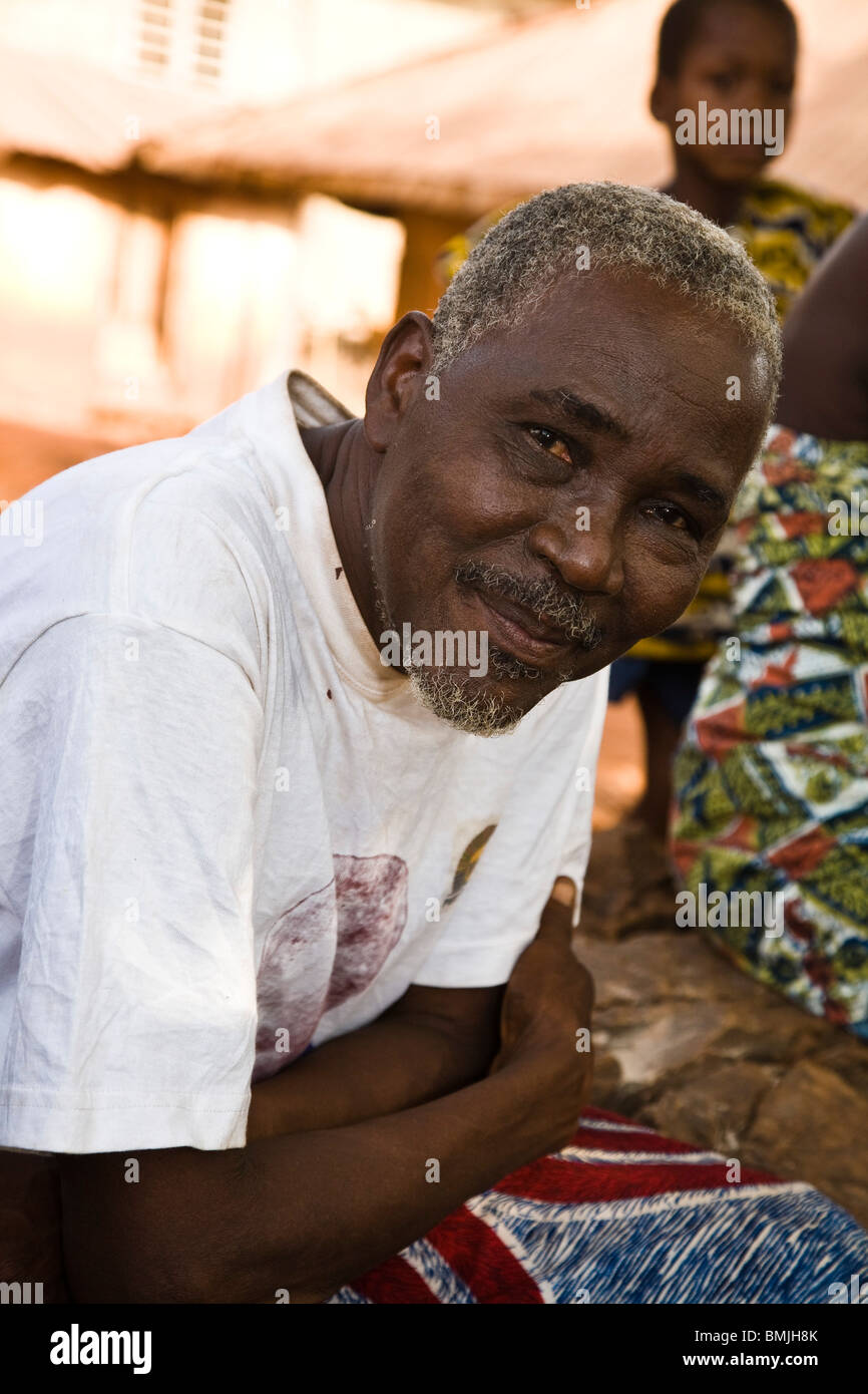 Benin man smile hi-res stock photography and images - Alamy