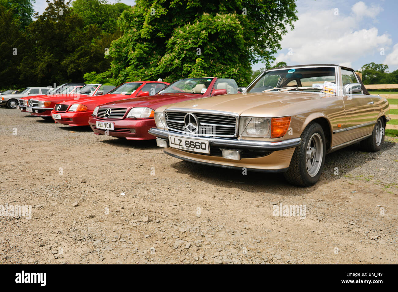 Row of old mercs hi-res stock photography and images - Alamy