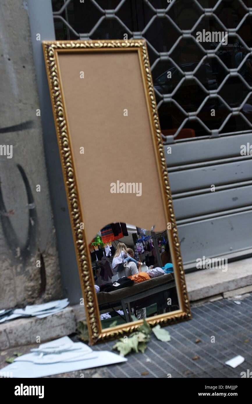 Porta Portese Market in Trastevere Rome Italy Stock Photo - Alamy