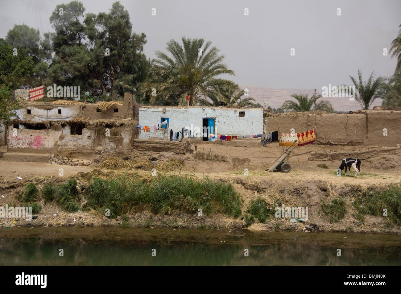 Egypt, Luxor, Typical home along the waterways of Luxor Stock Photo - Alamy