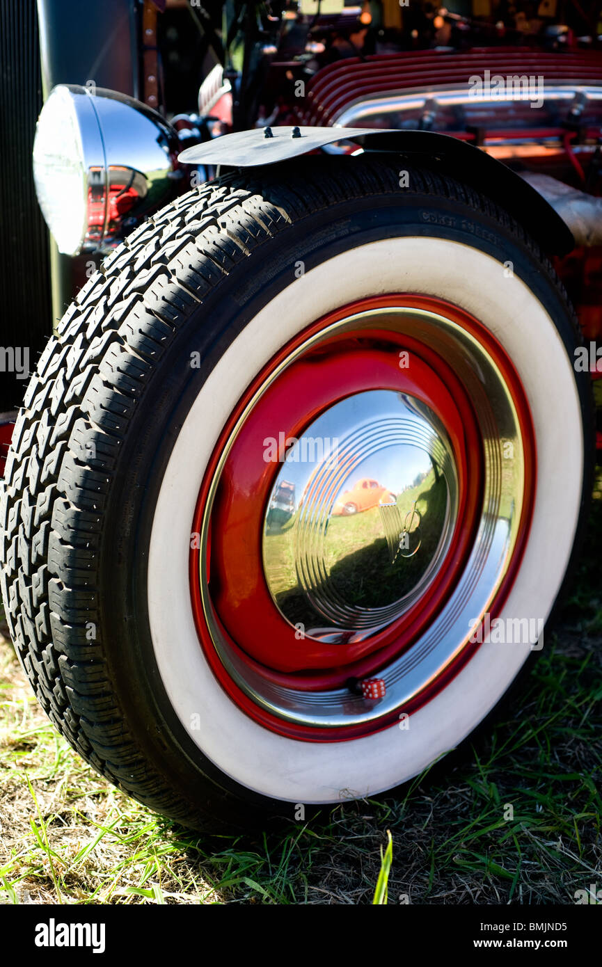 "Kustom Kulture 2010": Hot Rods, Kustoms, Cruisers & Art at the ...