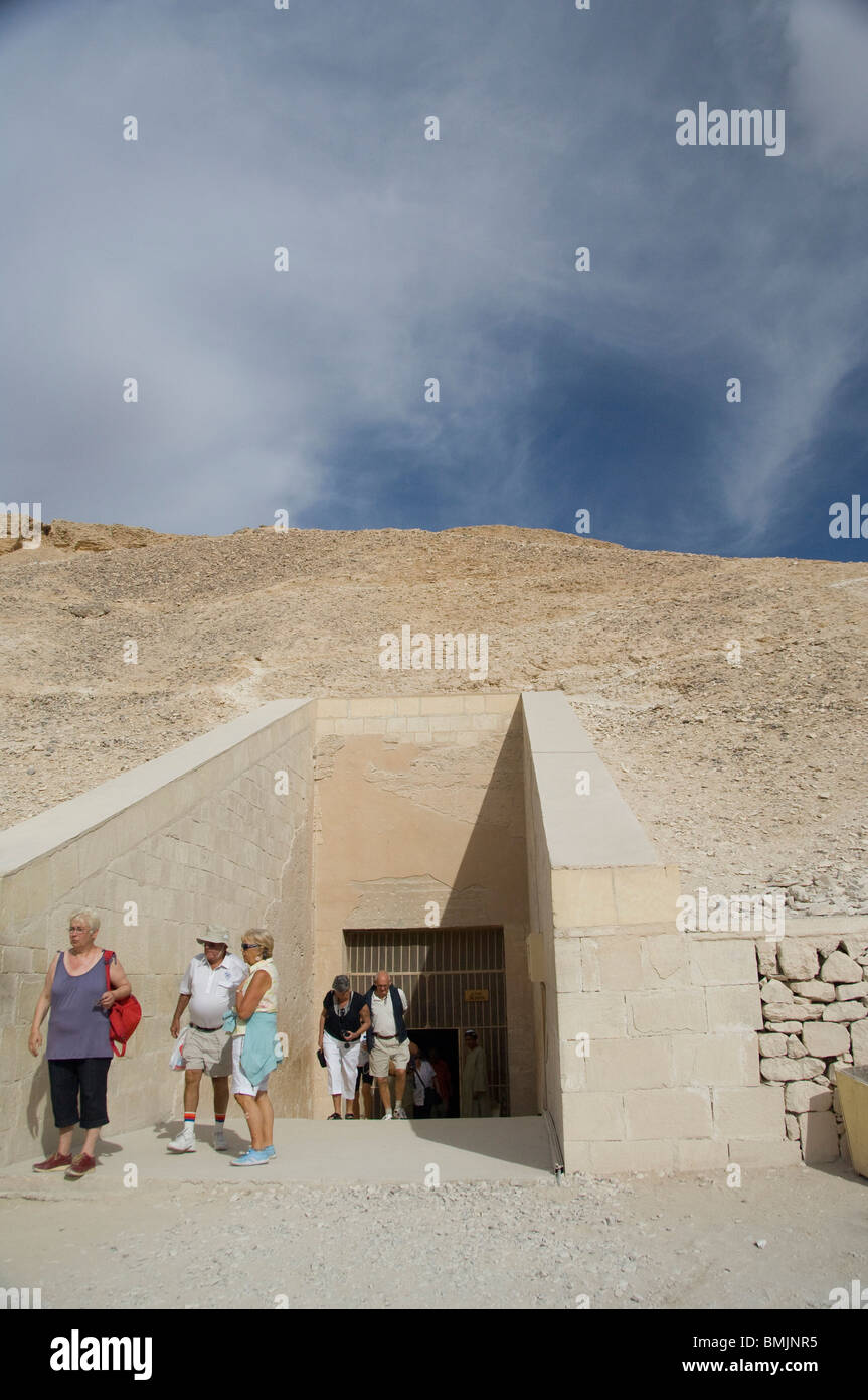 Valley of the kings tomb hi-res stock photography and images - Alamy