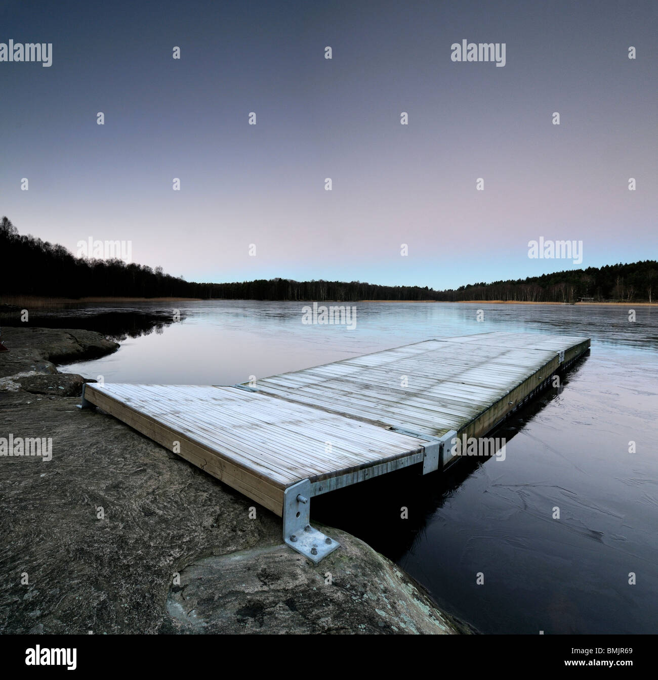 Covered pier hi-res stock photography and images - Alamy