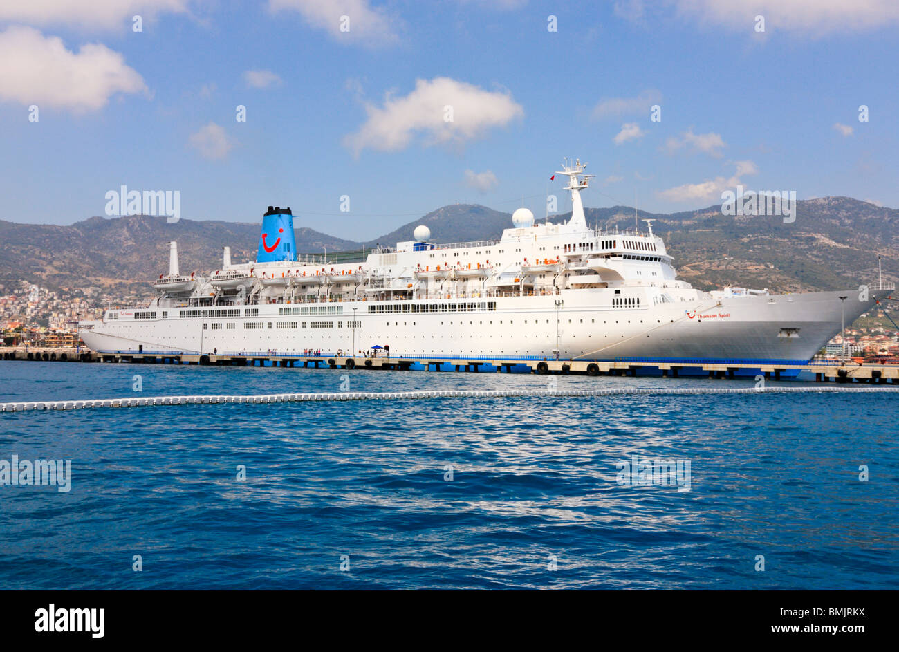 Ship jetty hi-res stock photography and images - Alamy