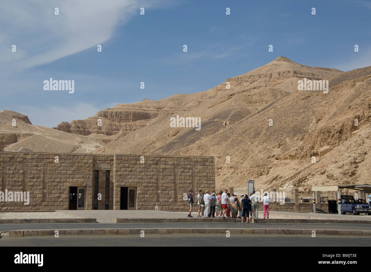 Luxor egypt center hi-res stock photography and images - Alamy