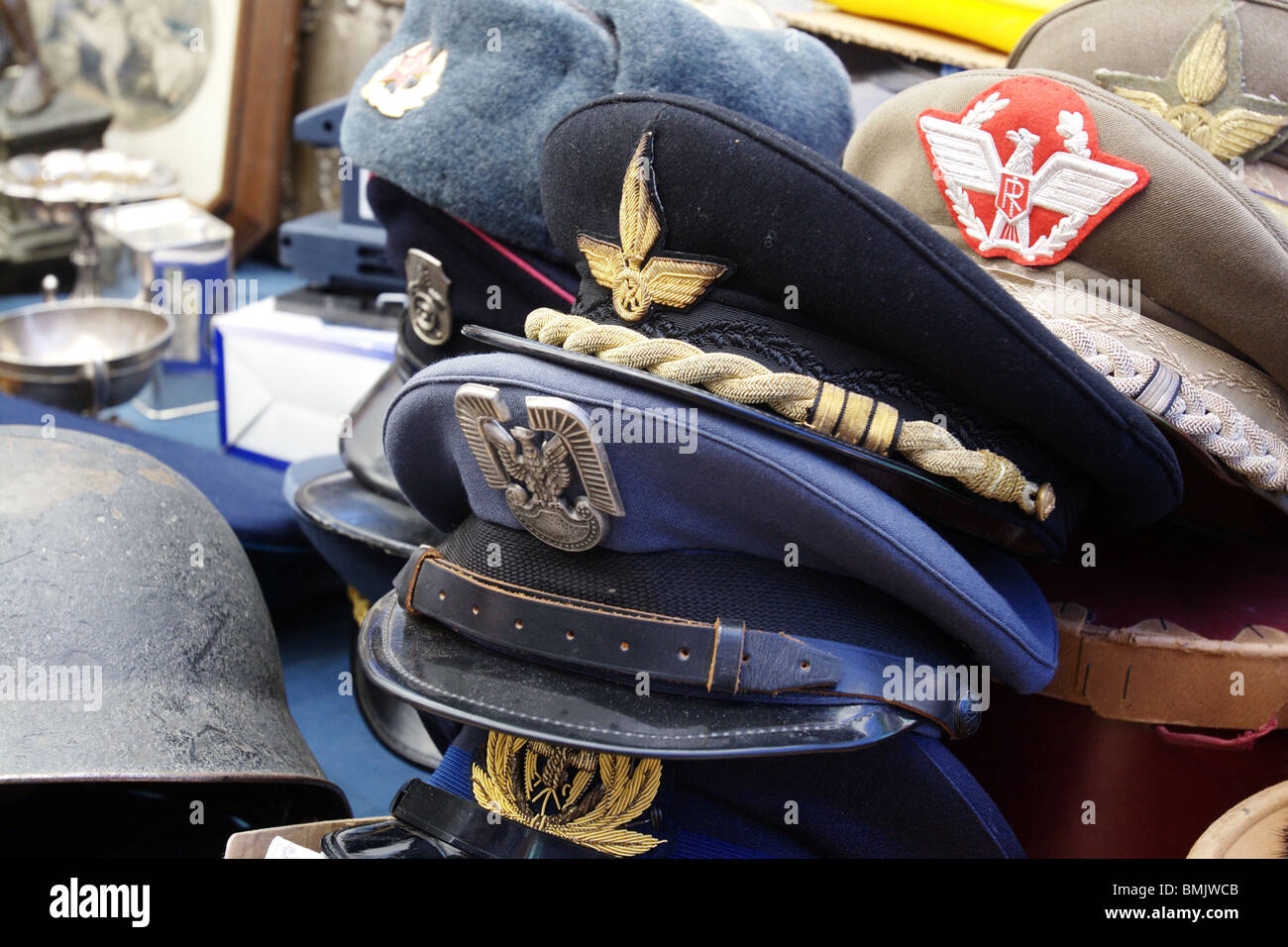 Porta Portese Market in Trastevere Rome Italy Stock Photo - Alamy