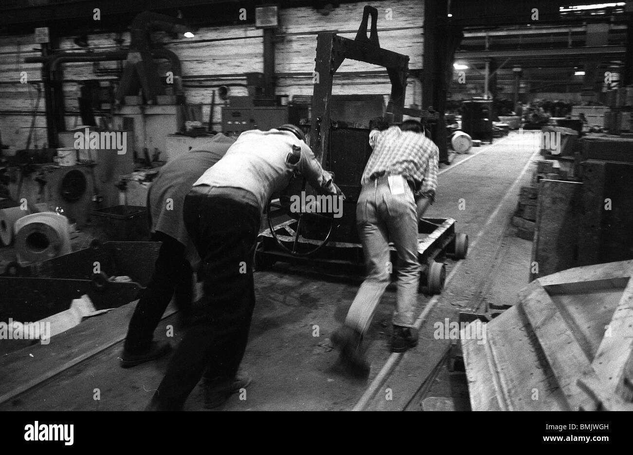 Back breaking work hi-res stock photography and images - Alamy