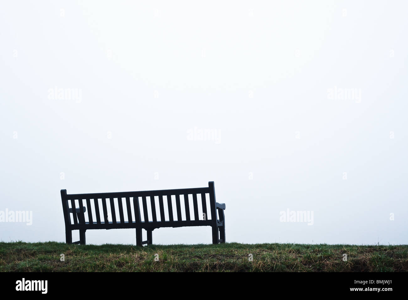 Fog bench hi-res stock photography and images - Alamy