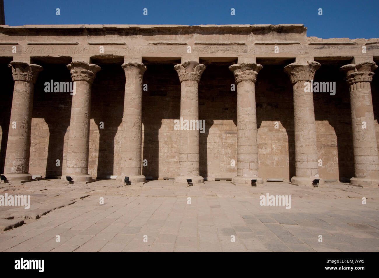 Pronaos hi-res stock photography and images - Alamy