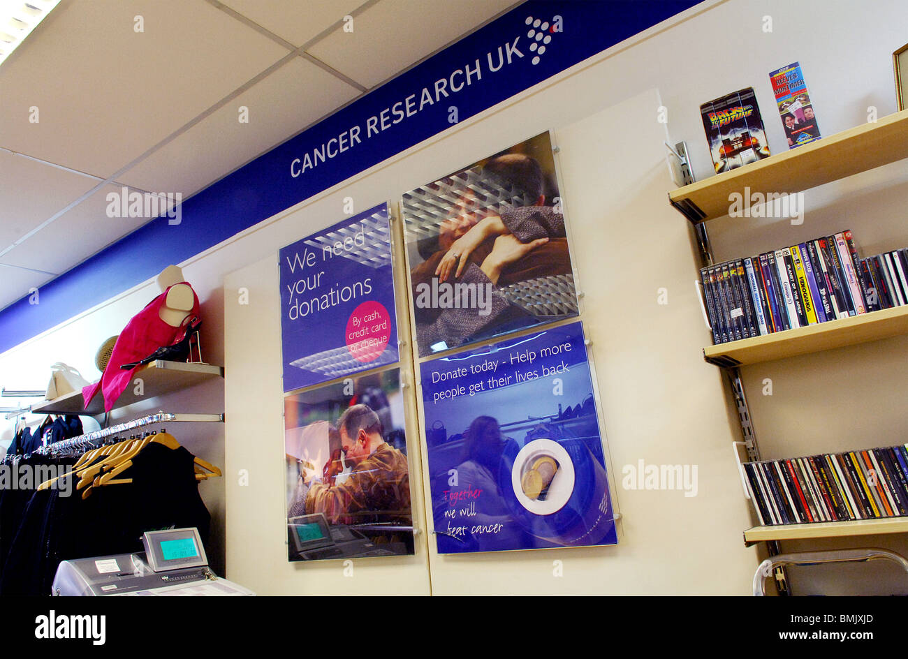 Cancer research shop london hi-res stock photography and images - Alamy