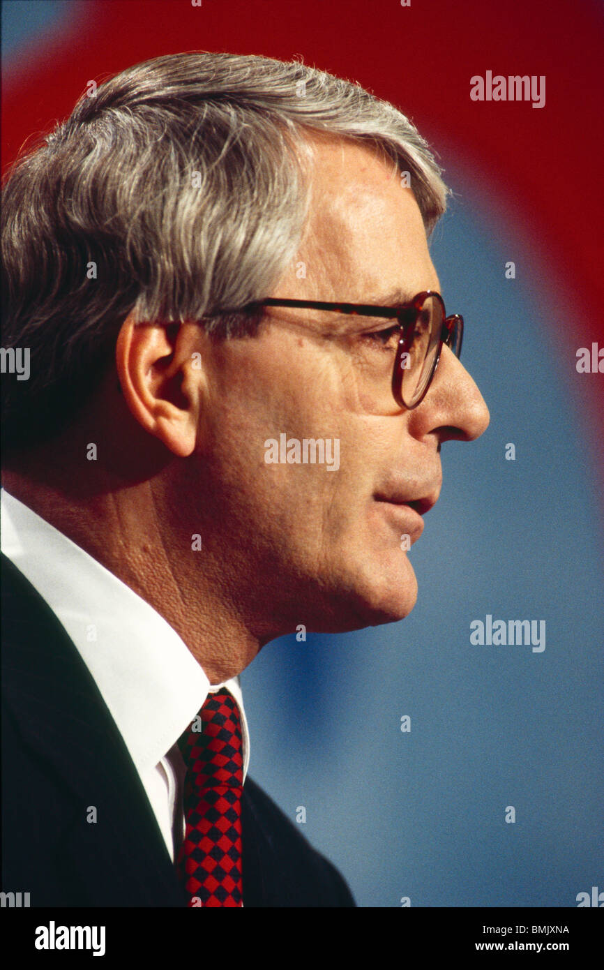 Politics profile hi-res stock photography and images - Alamy