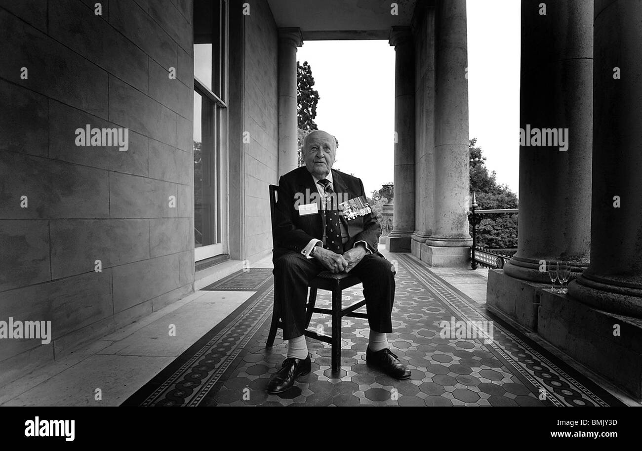 Peter brothers raf hi-res stock photography and images - Alamy