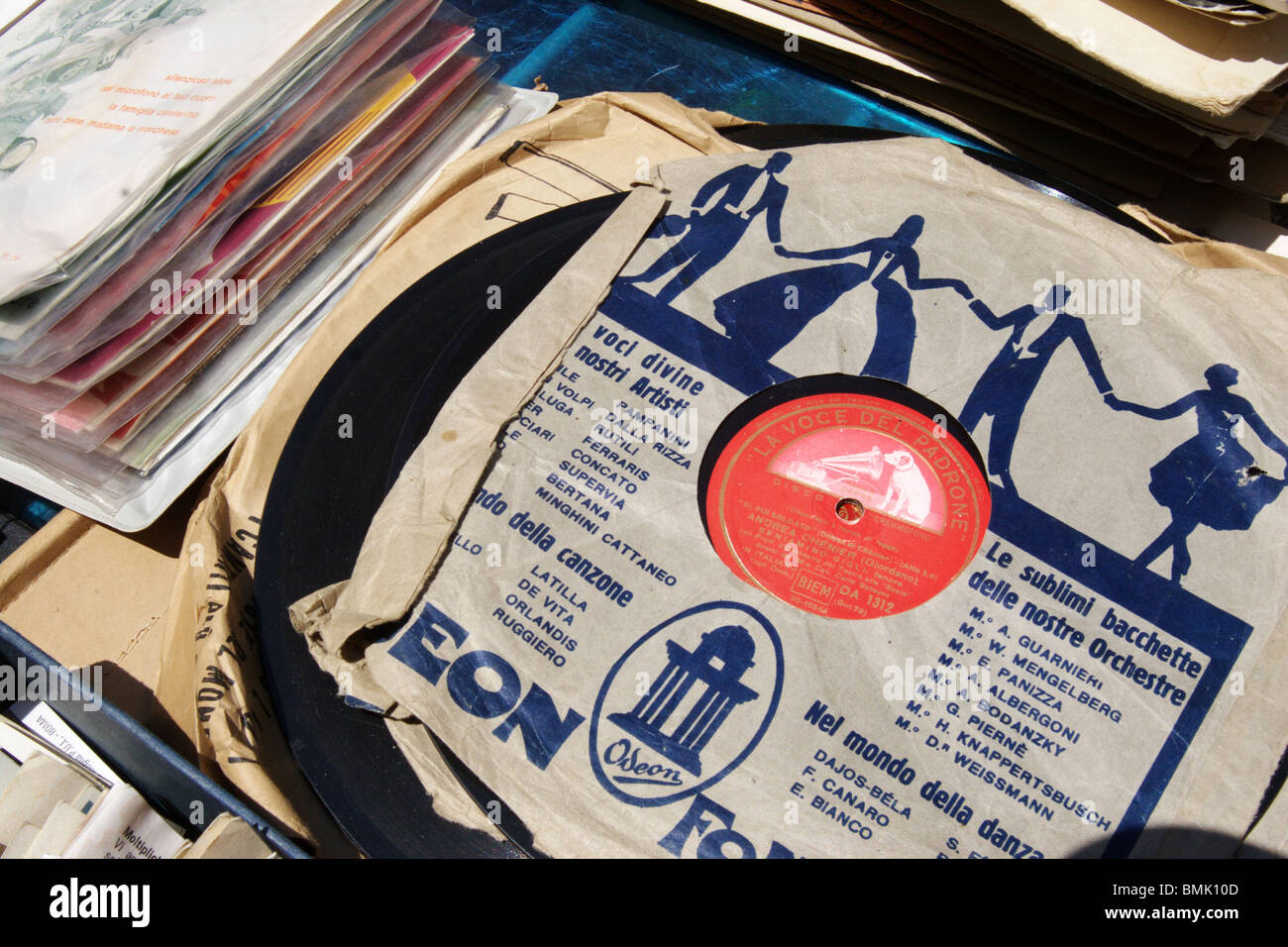 78 rpm hi-res stock photography and images - Alamy