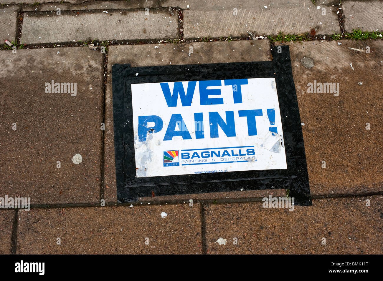 Do not touch wet paint hi-res stock photography and images - Alamy